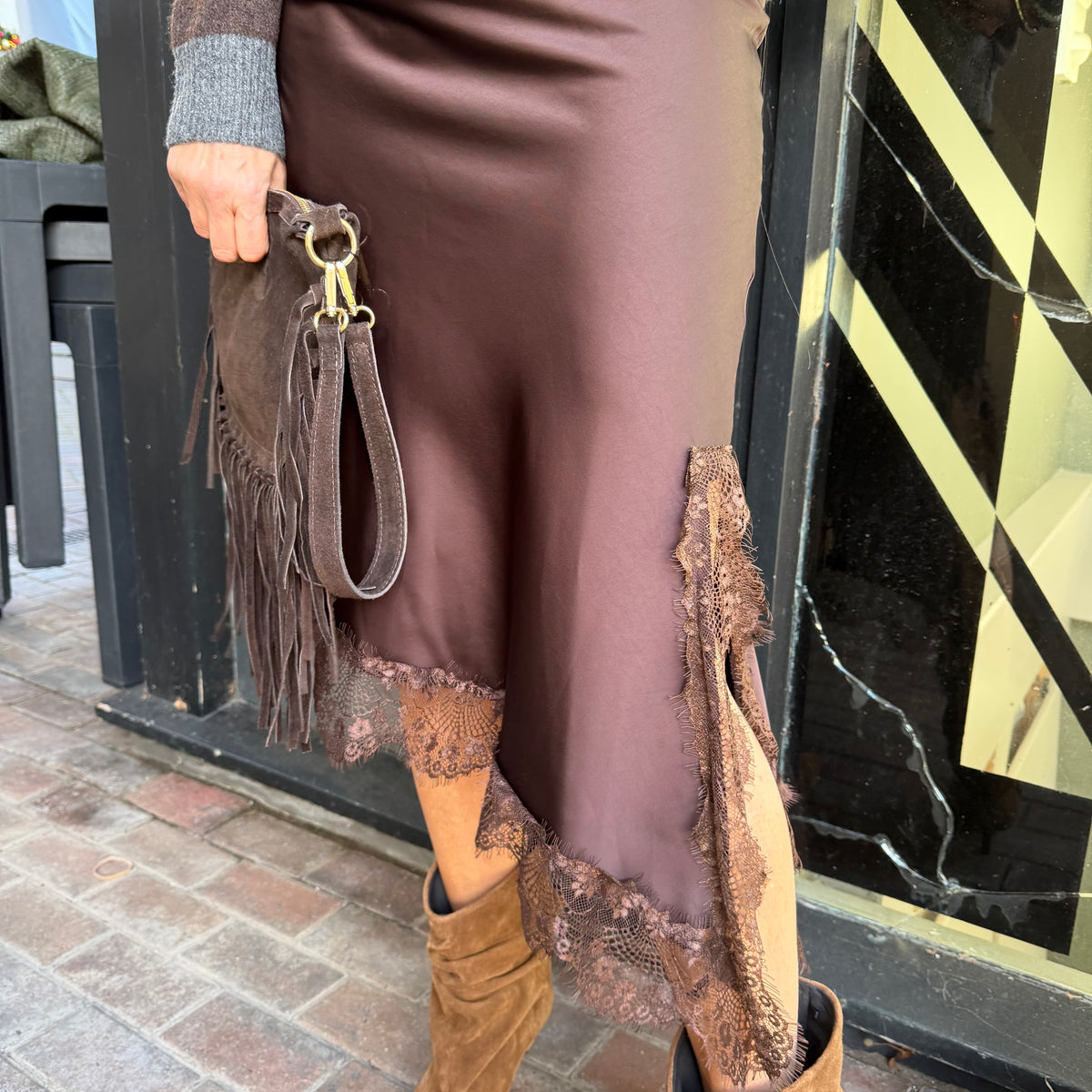 Edith Satin Lace Skirt Chocolate – Law & Co.