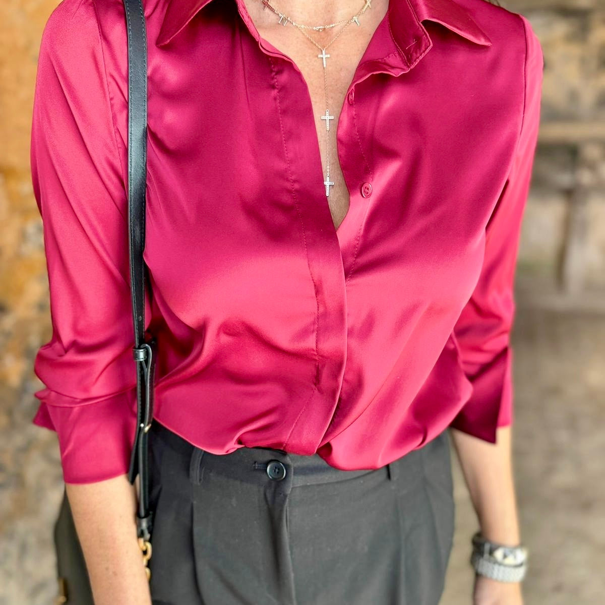 Camille Satin Shirt Claret – Law & Co.