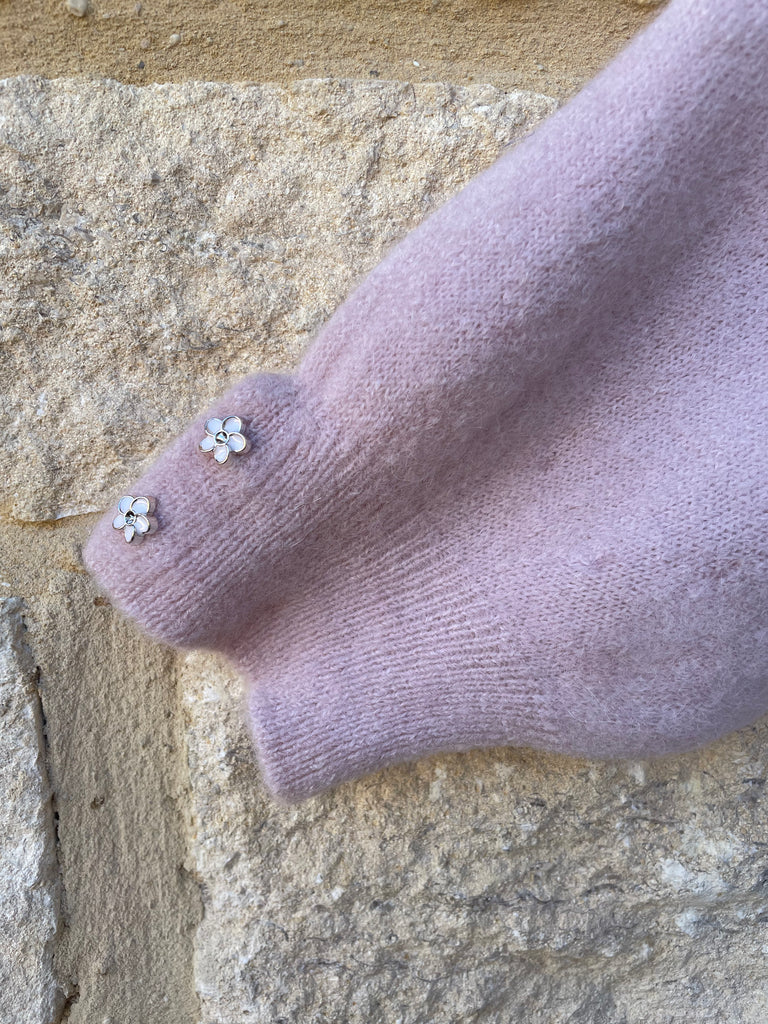 A collection of clothing and lifestyle boutiques in the Cotswolds – Law ...